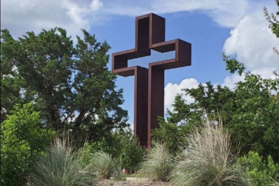 Solar Eclipse Finds its Center in the Empty Cross - Charisma Magazine ...