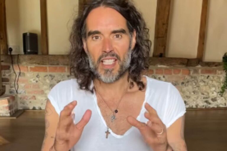 Russell Brand is 'Grateful' to be in Christ After Baptism - Charisma ...