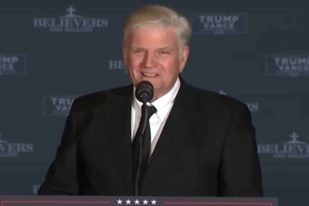 Franklin Graham Shares Powerful Message at Trump Rally - Charisma ...
