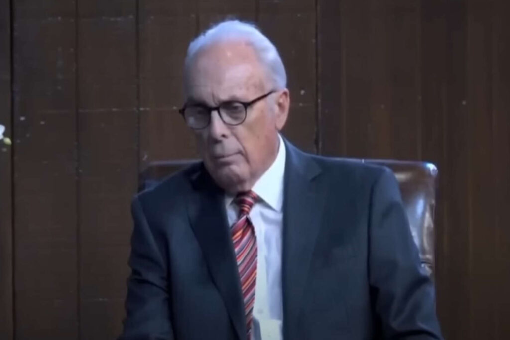 John MacArthur Reacts to the Steven Lawson Scandal - Charisma Magazine ...