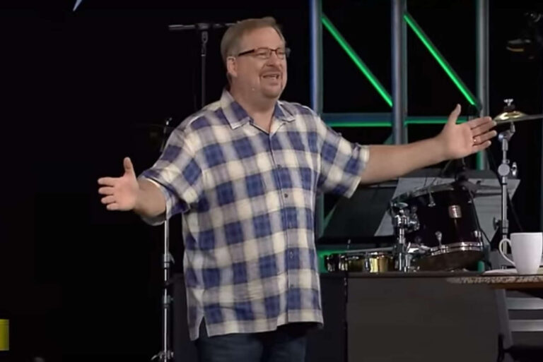 Rick Warren Under Fire for Controversial Take on Jesus' Crucifixion ...