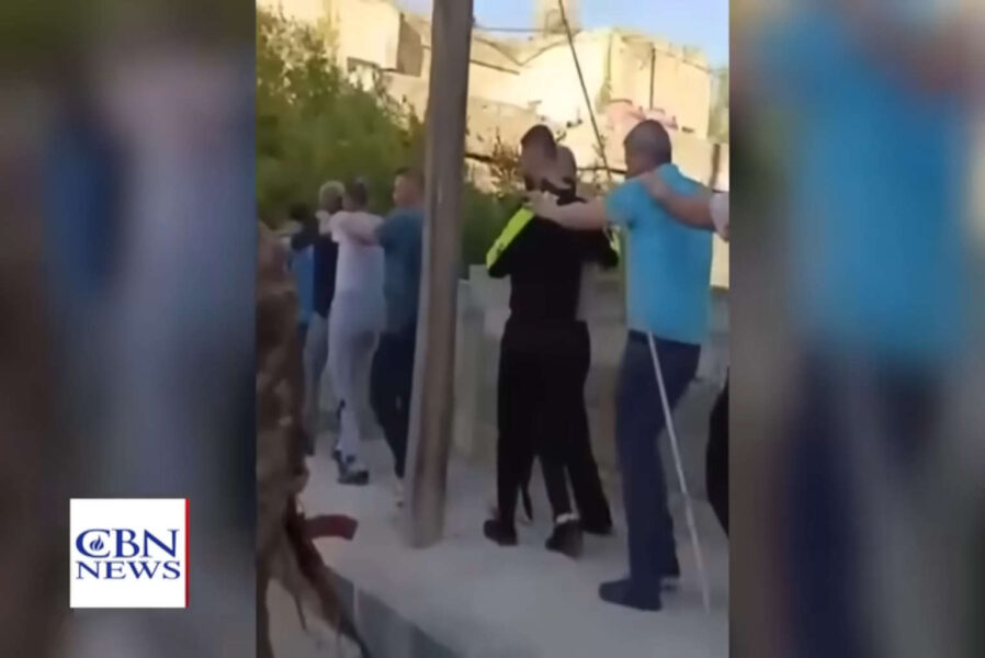 American Citizen Visiting Family in Syria Publicly Executed by Jihadists - Charisma Magazine Online