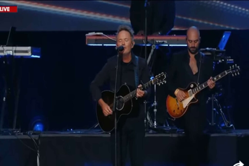 Chris Tomlin Sees Spiritual Awakening Sweeping Across the Nation ...
