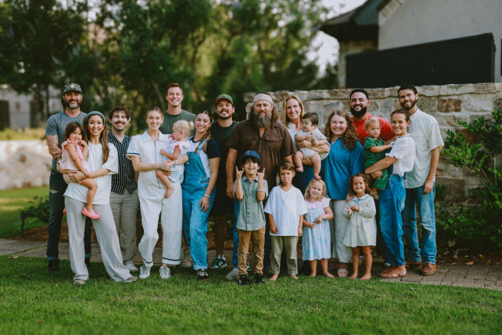 Willie Robertson Reveals the Secret That's Holding His Family Together ...